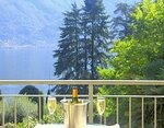 Casa Giallo (Lombardy, Provincia di Como, Via Statale, 8), otel  Lombardiya'dan