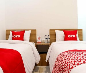 Oyo 1191 Monalisa Residence And Cafe (West Sumatra, Padang), otel  Padang'dan