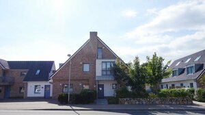 Dünenschloss (Schleswig-Holstein, North Frisia, Westerland, Lorens-De-Hahn-straße), otel  Westerland'dan