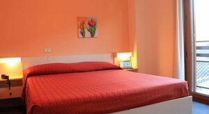 Hotel Miramonti (Lombardy, Sondrio, Via Nicolò Rusca, 20), otel  Lombardiya'dan