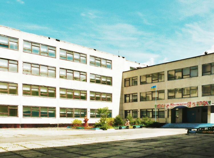 Mesleki ve teknik anadolu lisesi Oblastnoye kommunalnoye uchrezhdeniye Lozovskoye uchilishche kultury i iskusstv, Lozova, foto