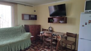 Briz (Объездная улица No:171, посёлок городского типа Новофёдоровка), otel  Kırım Cumhuriyeti'nden