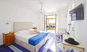 Villa Duchessa d'Amalfi (Campania, Salerno, Via Smeraldo, 41), otel  Campania'dan
