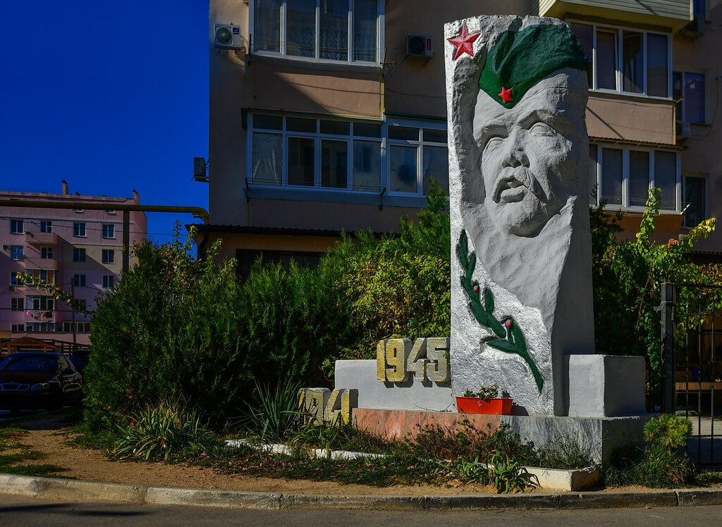 Anıt, heykel Памятник Великой Отечественной войны, Sevastopol, foto
