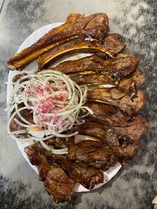 U Rodnika (Zarechnaya ulitsa No:33Б, selo Yeremeyevka), kafe  Saratovskaya oblastından