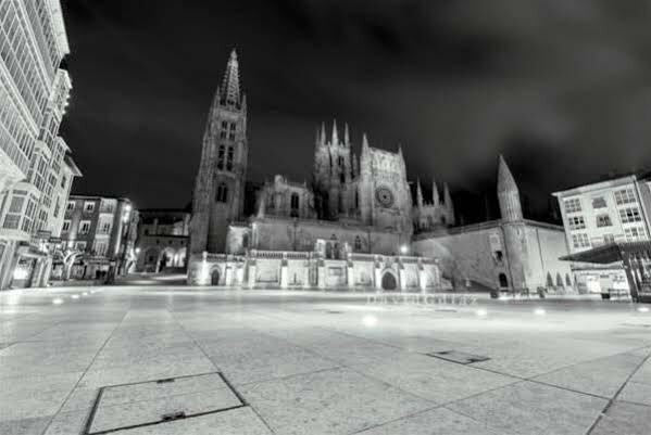 Otel Happy Hostal Carrales, Burgos, foto