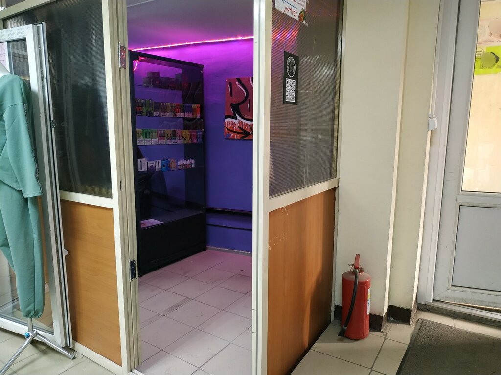 Elektronik sigara satış noktaları Stop & Smoke, Saint‑Petersburg, foto