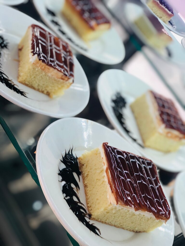 Pasta, şekerleme ve tatlı Alp Pastanesi, Karaman, foto