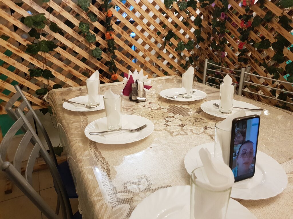 Kafe Tixiy Dvorik, Dzerjinski, foto
