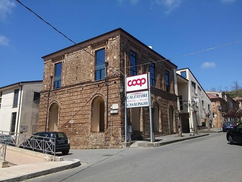 Alışveriş merkezleri Supermercato Coop, Calabria, foto