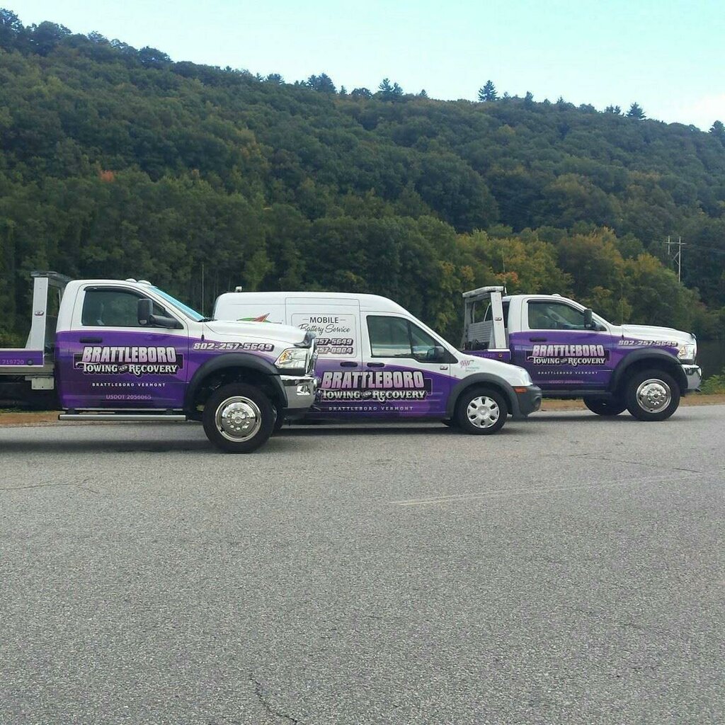 Araç römorkları Brattleboro Towing and Recovery, Vermont Eyaleti, foto