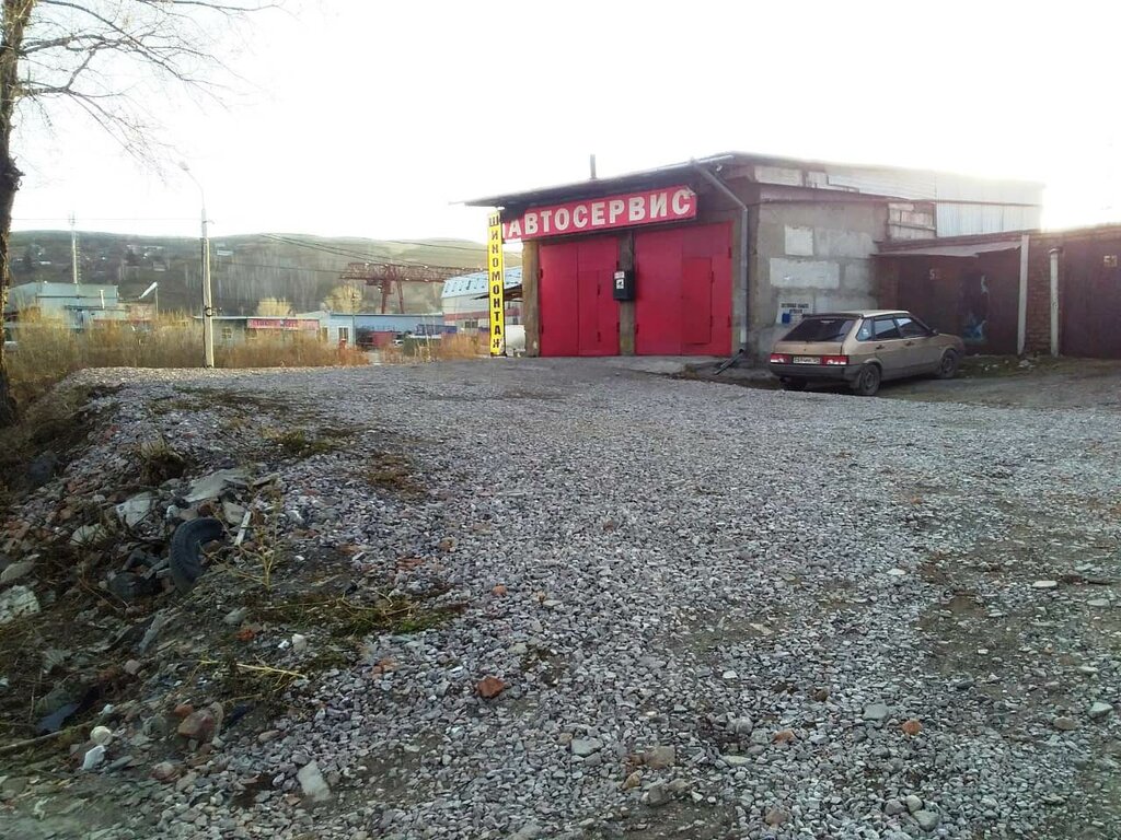 Araba radyatörü Радиатор-24, Krasnoyarsk, foto