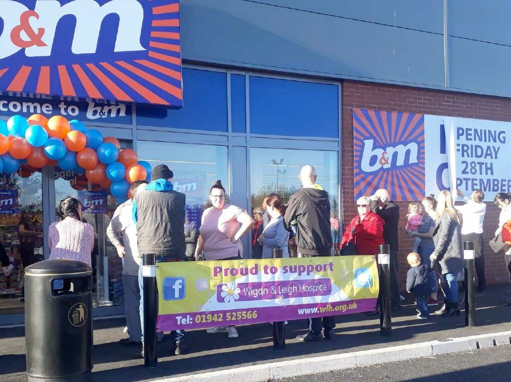 Şans oyunları B&m Store, İngiltere, foto