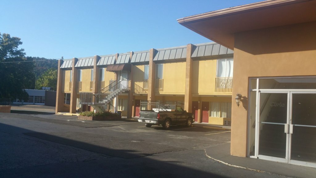 Otel Econo Lodge Inn & Suites, Hot Springs, foto