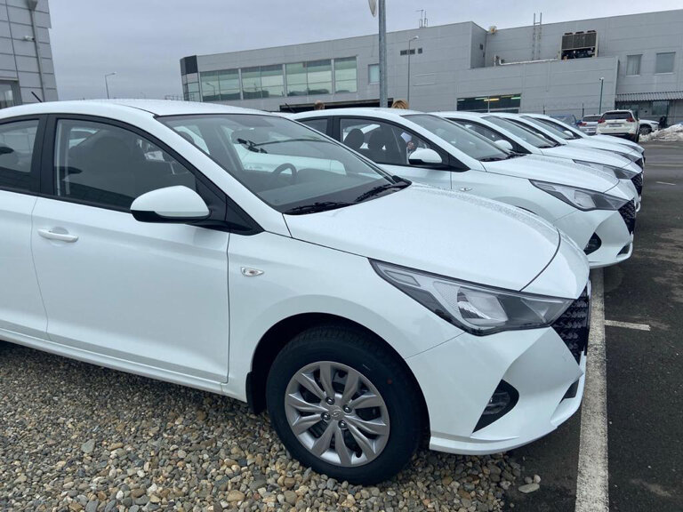 Kullan-bırak otomobiller Work car, Krasnodar, foto