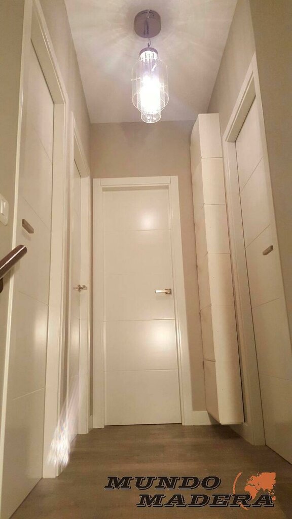 Mobilya mağazaları Mundo Madera Carpintería, Endülüs, foto