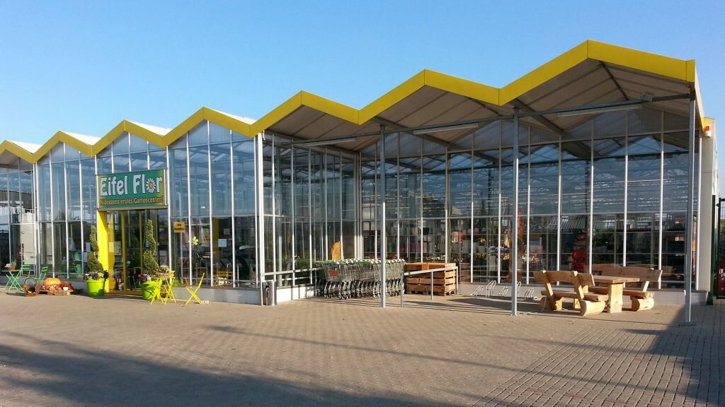 Sera ve bahçe ürünleri Pirig Gartencenter, Kuzey Ren‑Vestfalya, foto