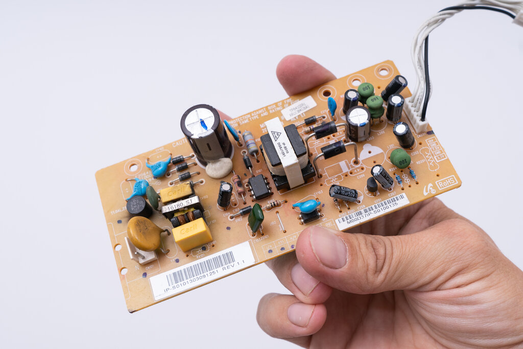 Elektronik cihaz ve parça firmaları Platazaplatu.ru, Samara, foto