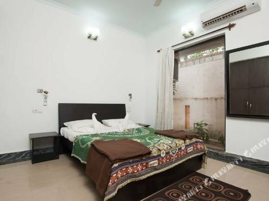 Otel Hotel Saathi, , foto