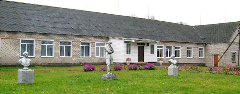 Ortaokul Агибаловская средняя школа, Smolenskaya oblastı, foto