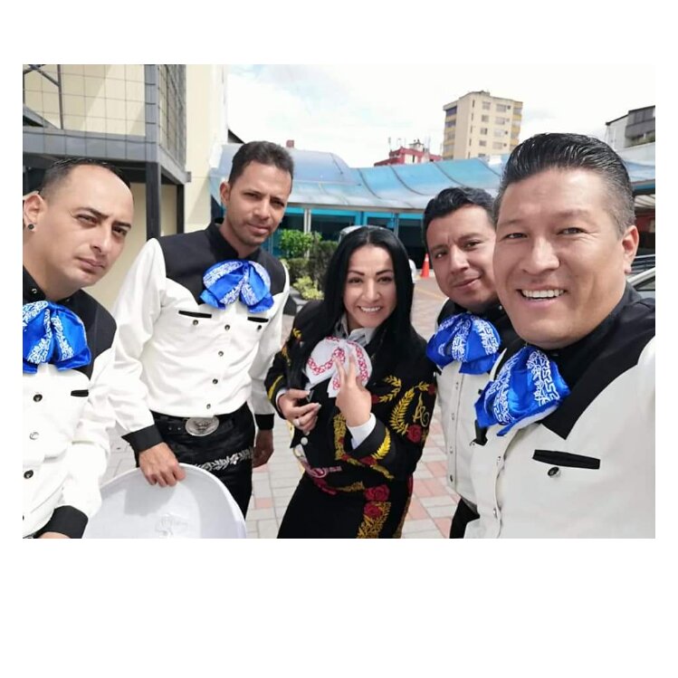Kutlama sunucuları Mariachi Show Gala 2000, Kito, foto