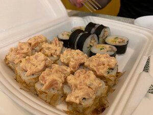 YummySet (Sovetskaya ulitsa No:22), suşi restoranı  İstra'dan