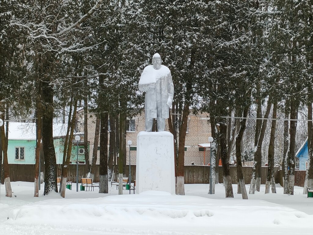 Anıt, heykel В.И. Ленин, Smolenskaya oblastı, foto