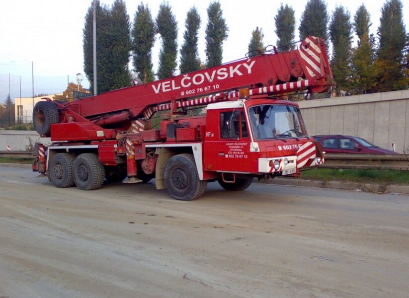 i̇nşaat makinaları ve ekipmanları Plošiny, autojeřáby Brno Velčovský, Brno, foto