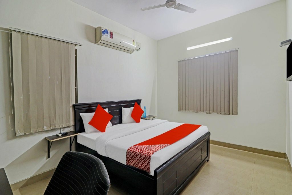 Otel Oyo 77786 Rs Hotel, Haydarabat, foto