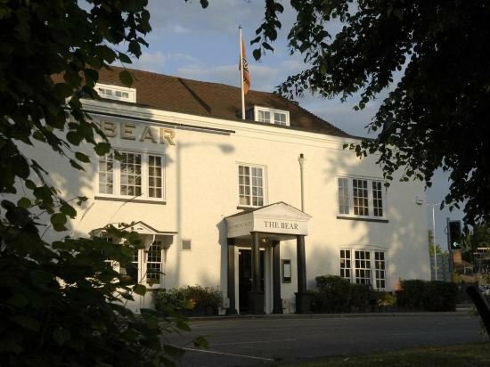 Otel The Bear Esher, İngiltere, foto