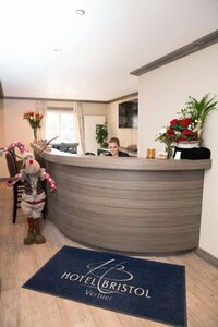 Hotel Bristol (Valais, Entremont, Route des Creux, 4), otel  Valais'den