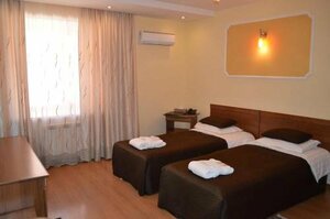 Gloria (Kenesary kóshesi No:31, Burabay), otel  Akmola eyaletinden