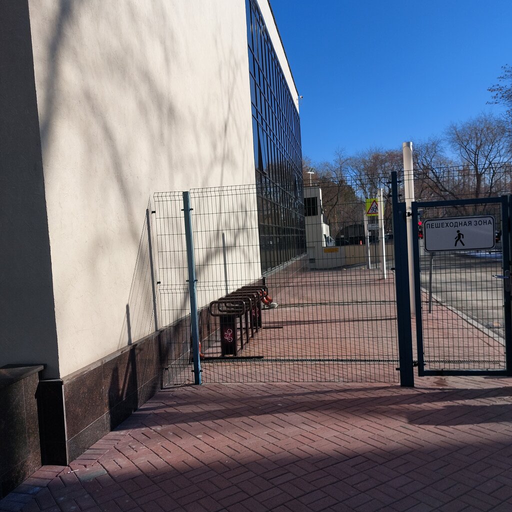 Bisiklet park yerleri Велопарковка, Yekaterinburg, foto