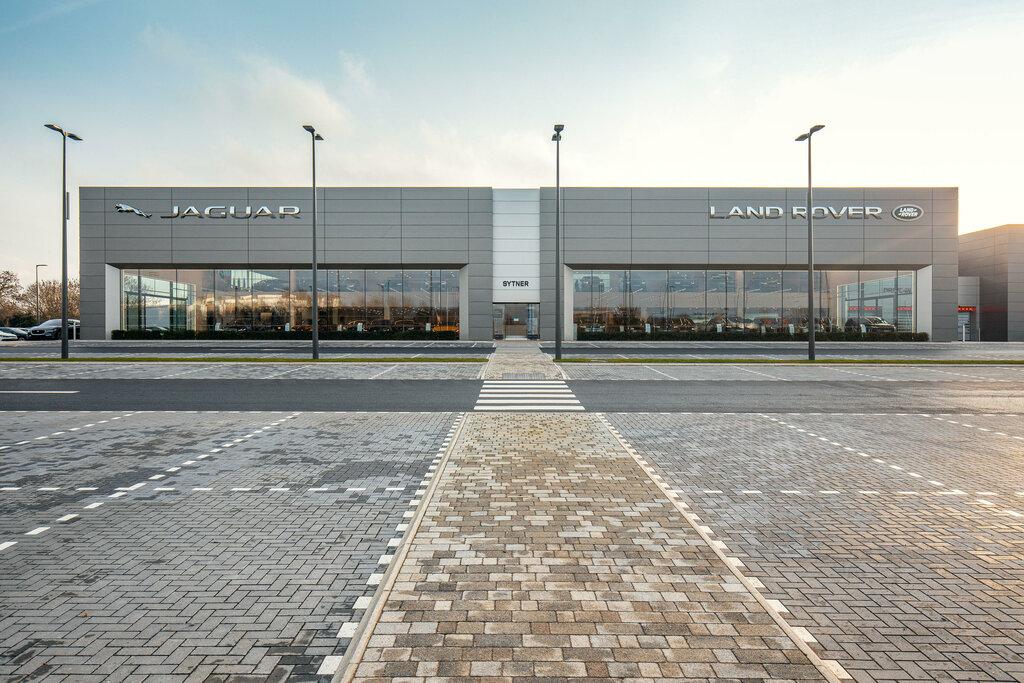 Otomobil satış galerileri Sytner Land Rover Bristol, İngiltere, foto