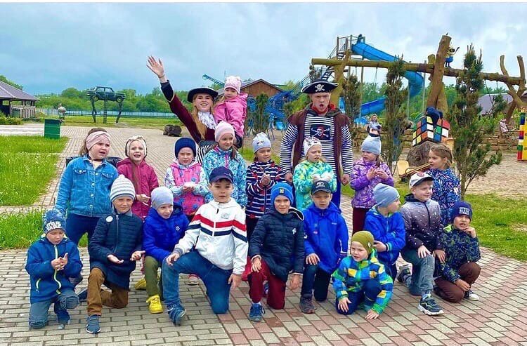 Çocuklar için kutlama organizasyonları Jakubosiki, Kaliningrad, foto