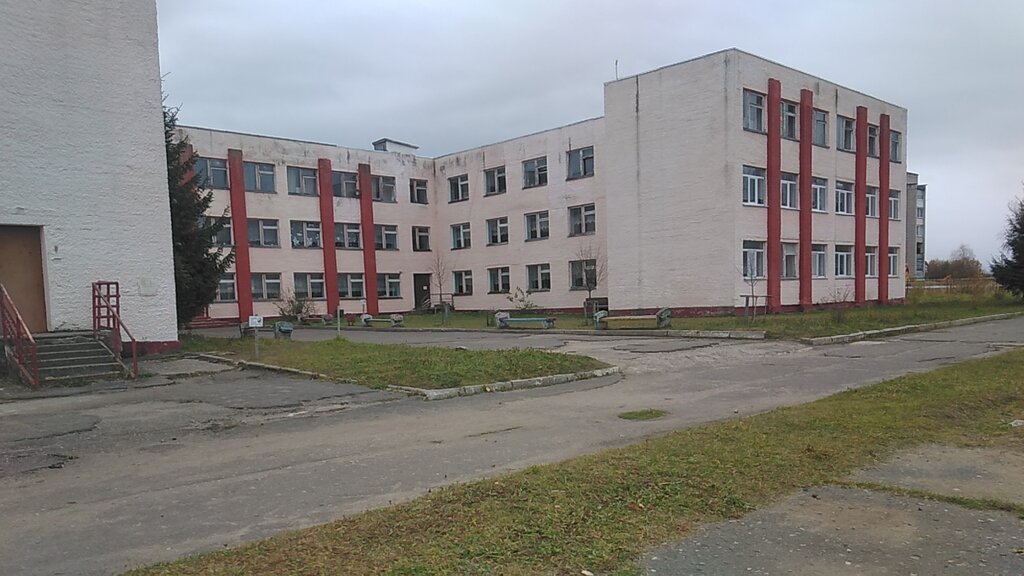 Ortaokul Озерненская средняя школа, Smolenskaya oblastı, foto