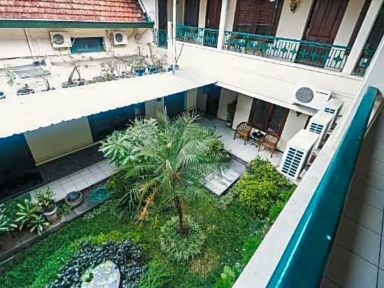 Otel RedDoorz Plus @ Purwosari, Surakarta, foto