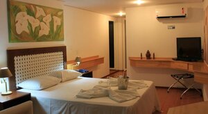 Bahamas Suite Hotel (Estado de Mato Grosso do Sul, Campo Grande, R. Antônio Abdo), otel  Campo Grande'den