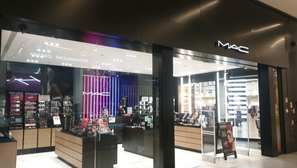Kozmetik ve parfümeri mağazaları Mac Cosmetics, Saint‑Petersburg, foto