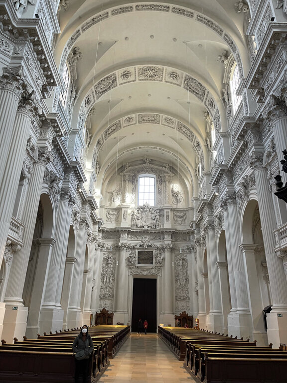 Katolik kiliseleri Kirche Sankt Kajetan und Adelheid, Münih, foto