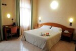 Hotel Button (Borgo Salina No:7, Parma), otel  Parma'dan