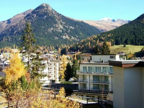 Otel Haus Azalea, Graubunden, foto