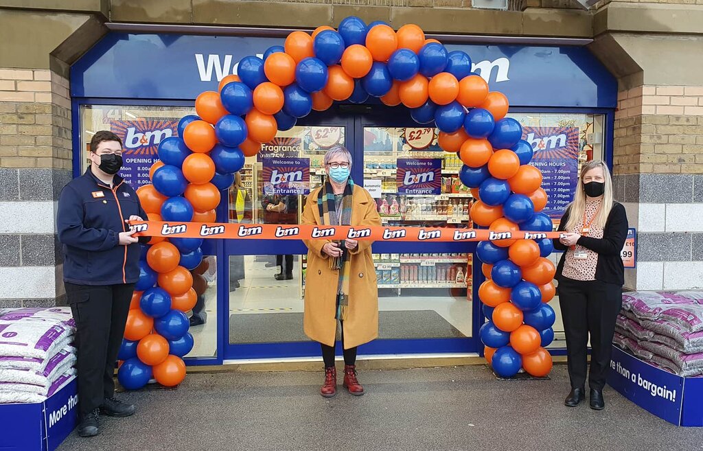 i̇ndirim ve fırsat sistemleri B&m Store, İngiltere, foto