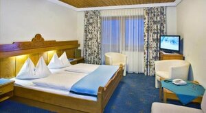 Hotel Berghof (Carinthia, Spittal an der Drau, Krems in Kärnten, Innerkrems, 2), otel  Karintiya'dan