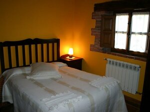 Los Acebos de Peña Cabarga (Cantabria, Medio Cudeyo), otel  Kantabria'dan