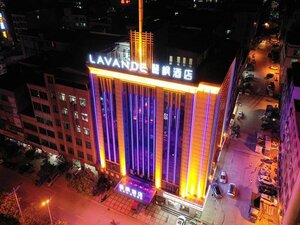 Lavande Hotel Guangzhou Zengchen Xintang Light Rail Metro Station (Guangdong Province, Sub-provincial city Guangzhou), otel  Guangdong'dan