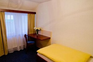 Hotel Restaurant Stella (North Rhine-Westphalia, Siegen-Wittgenstein, Marktplatz, 1), otel  Netphen'den