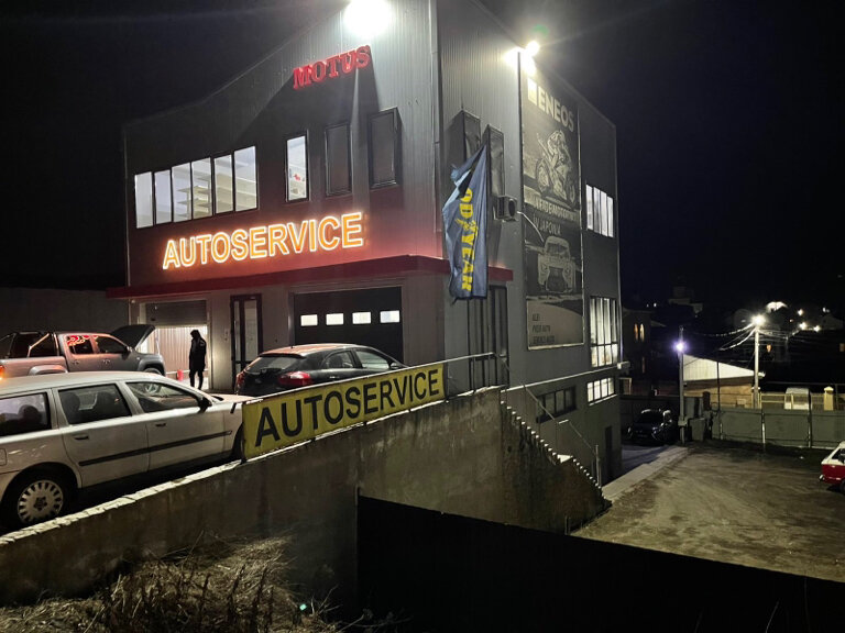 Otomobil servisi MotusAuto, Dünya, foto