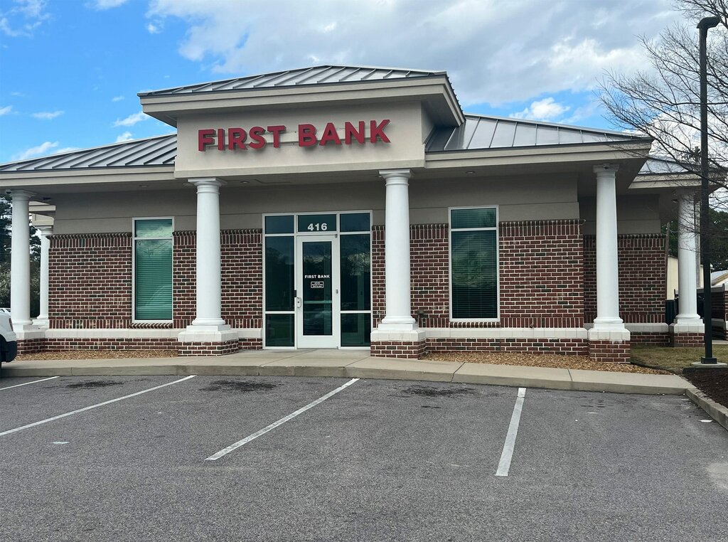 ATM'ler First Bank - Elizabeth City, Nc, Kuzey Carolina Eyaleti, foto