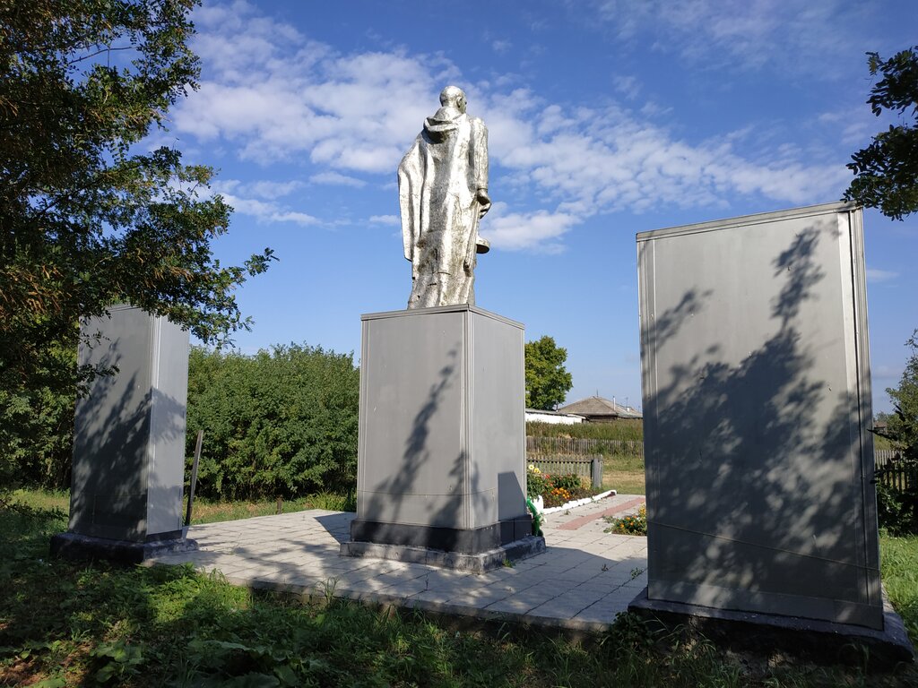 Anıt, heykel Воинам-землякам, павшим в боях за Родину, Novosibirskaya oblastı, foto